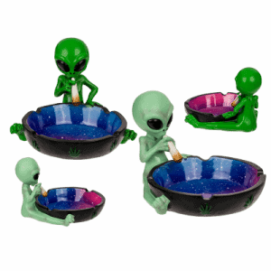 Polystone Ashtray Alien With Joint – Amsterdam Today